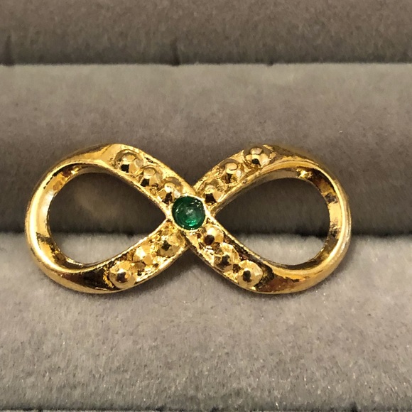 Hattie Carnegie | Jewelry | Vtg Hattie Carnegie Gold Tone Emerald ...